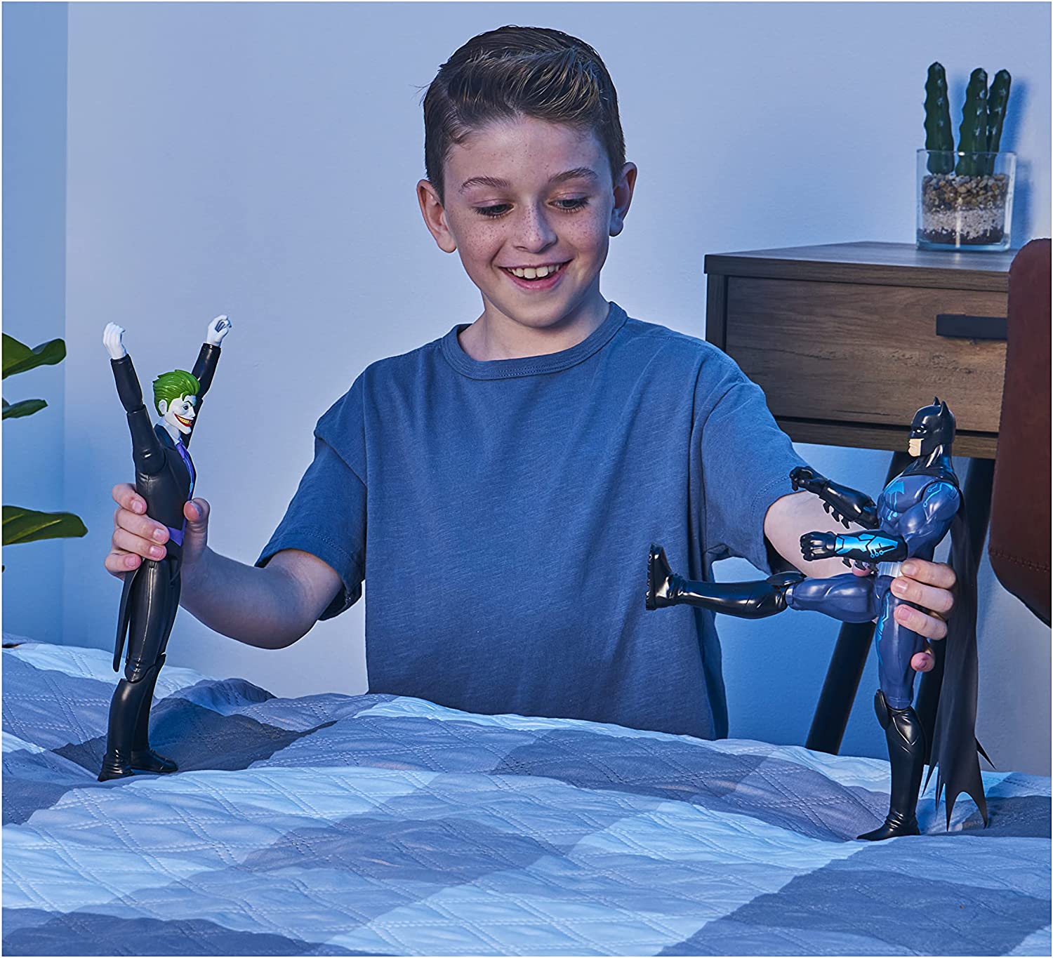 Súper héroe Batman Bat-Tech 30 cm articulado – Pamipeque